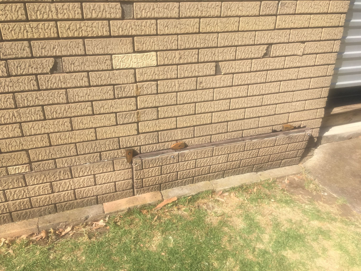 Brickworx Product Show Case - Midstate Hardware